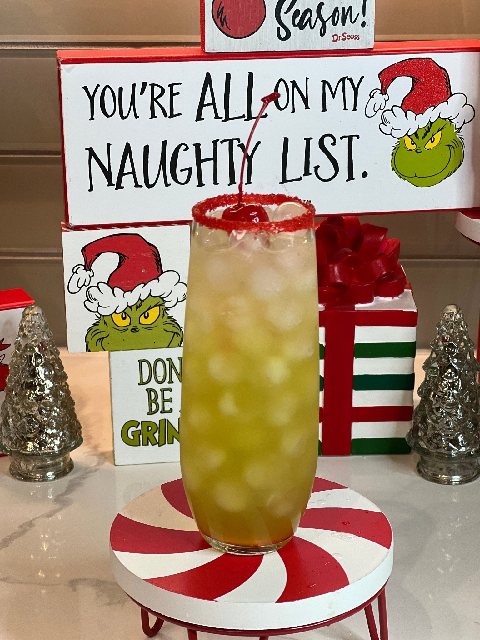 The Grinch: A Mischievously Delicious Holiday Cocktail – Mixed Methods ...
